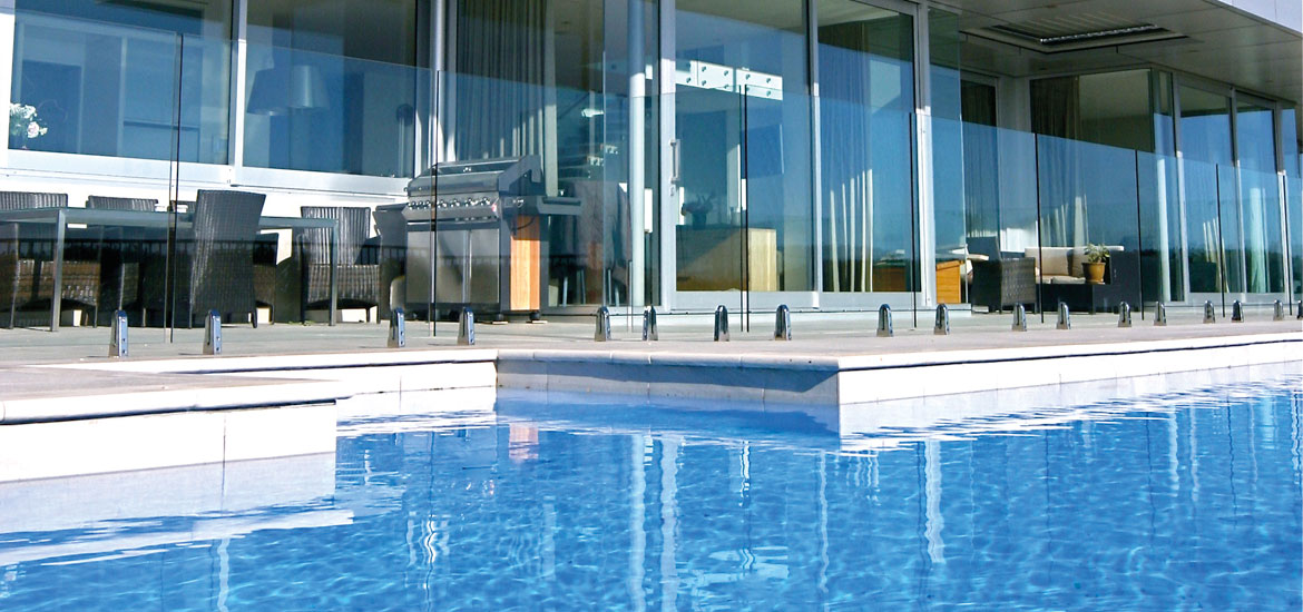 Glass Frameless Pool Fencing & Pool Walls in San Diego